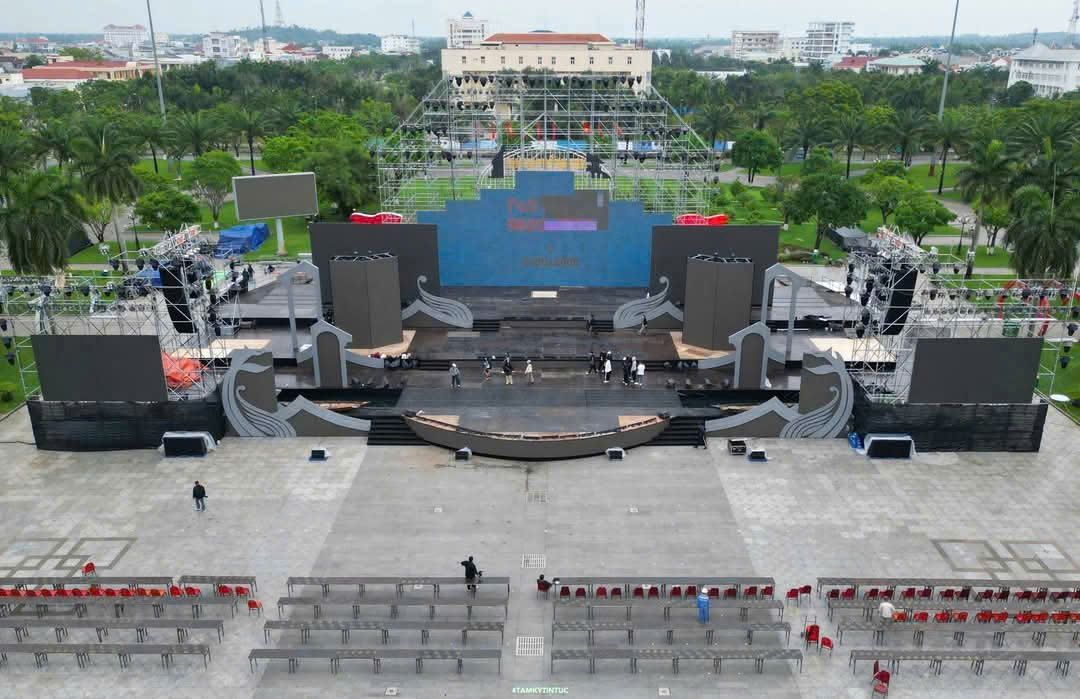 Thiết kế 2D/3D, thi công sân khấu, nhà giàn, khán đài – Giải pháp sự kiện toàn diện